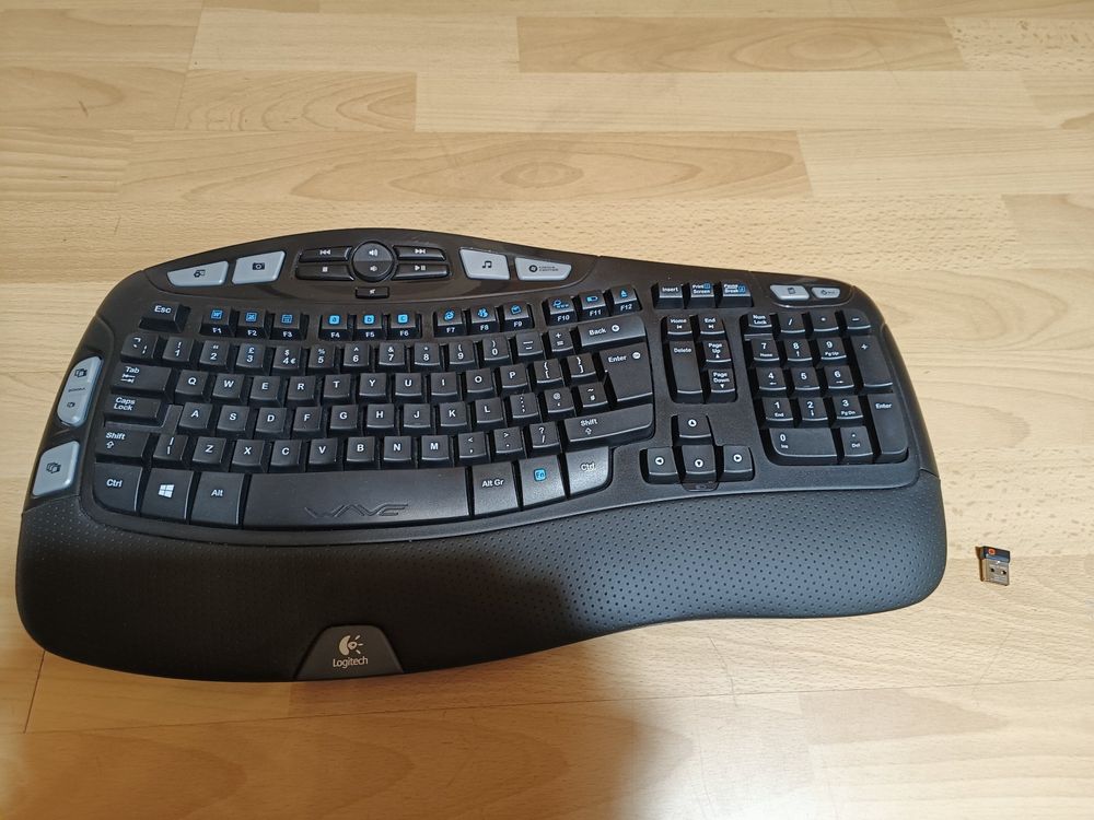 Ergonomische Tastatur Logitech K350 | Kaufen auf Ricardo