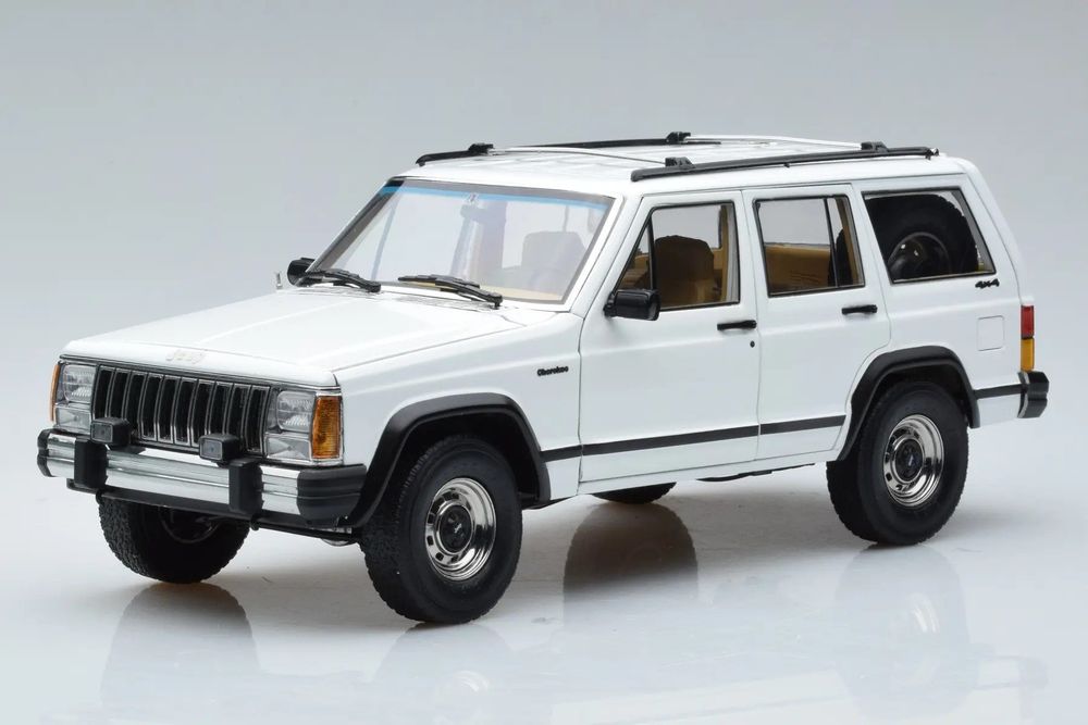 JEEP CHEROKEE XJ 4x4 RC-Modellauto 1/18 aus Metall | Comprare su Ricardo