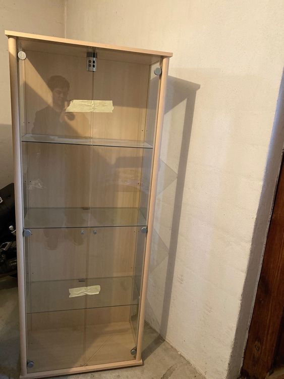 Vitrine (D'occasion) à pour CHF 11 – retrait uniquement | Acheter sur ...