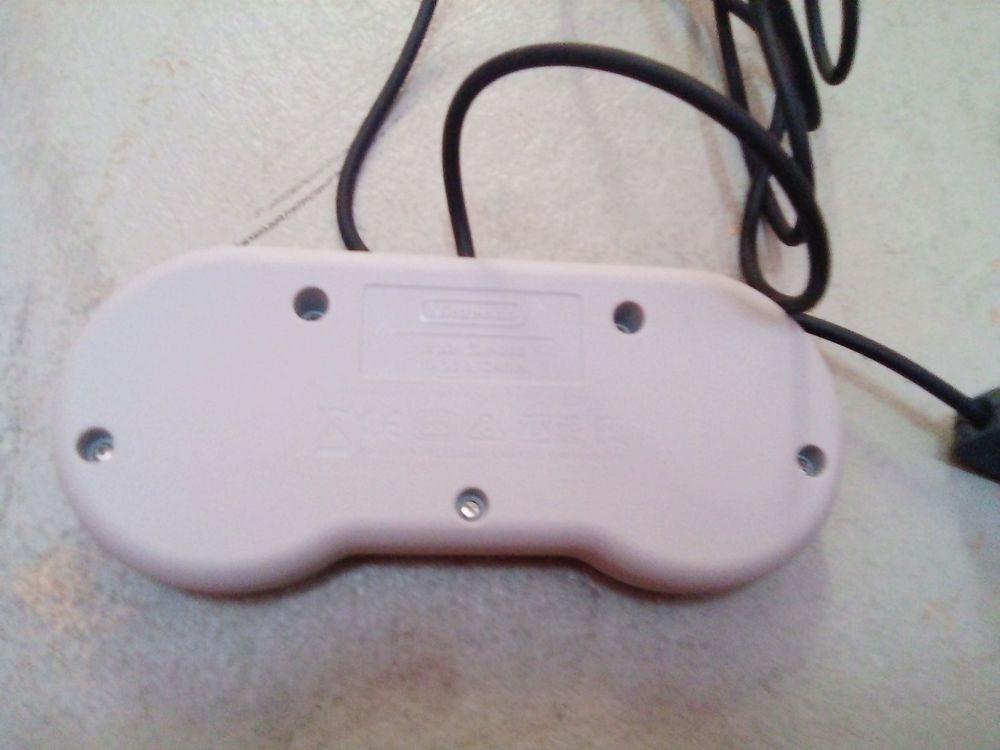Originaler SNES Classic Controller Wii/PC (NEU) (Neu (gemäss ...