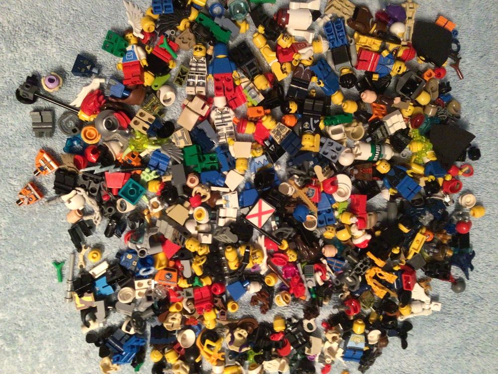 Viele Lego teile Figuren und andere (Gebraucht) in Zürich für CHF 39 – mit Lieferung auf Ricardo ...