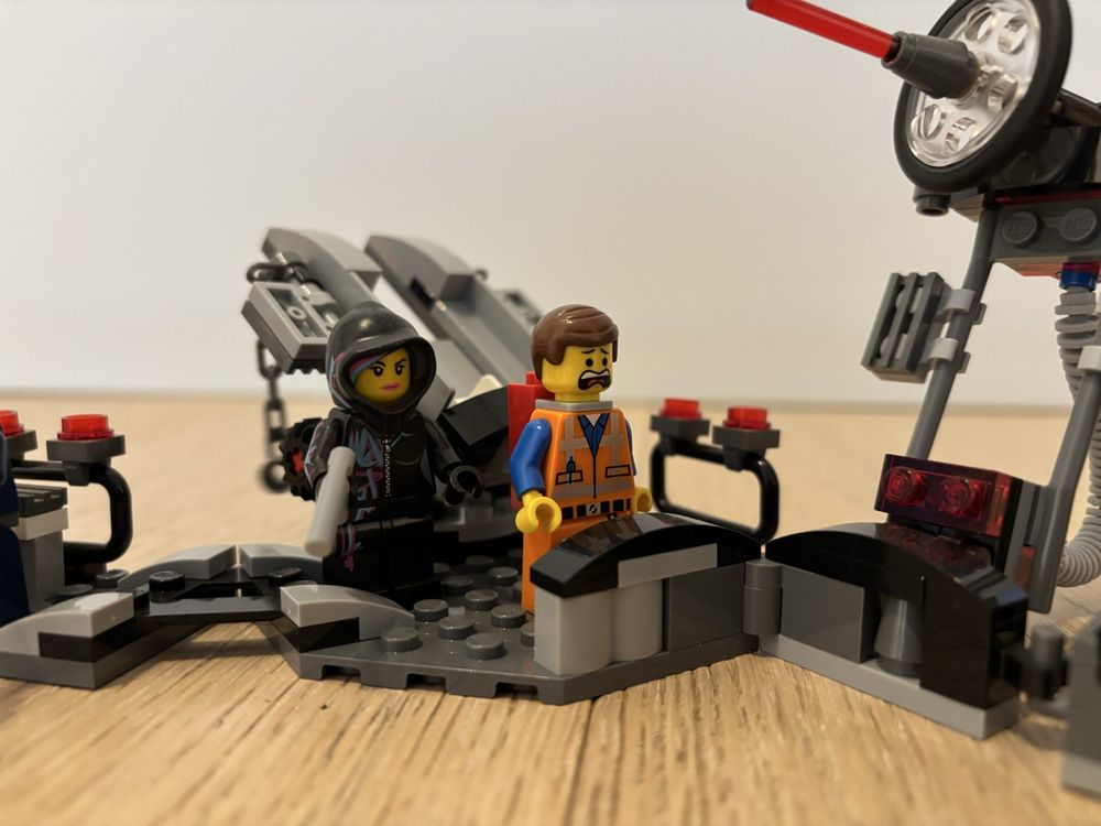LEGO MOVIE 70801 Melting Room + 71004 President Business (Gebraucht) in ...