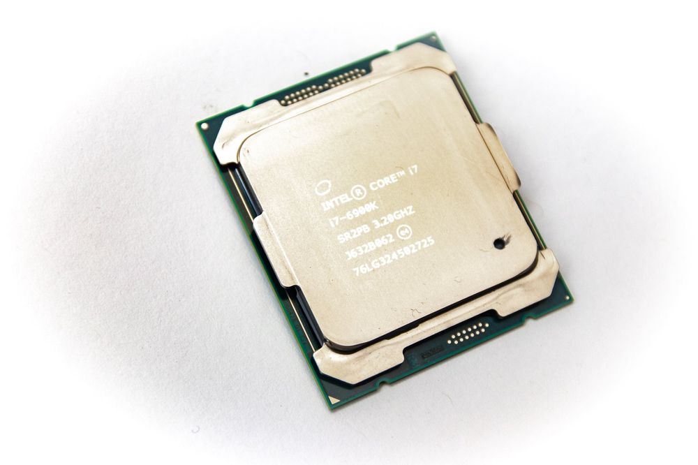 Intel Core i7-6900K, 3.2 GHZ (Gebraucht) in Wattenwil für CHF 76 – mit ...