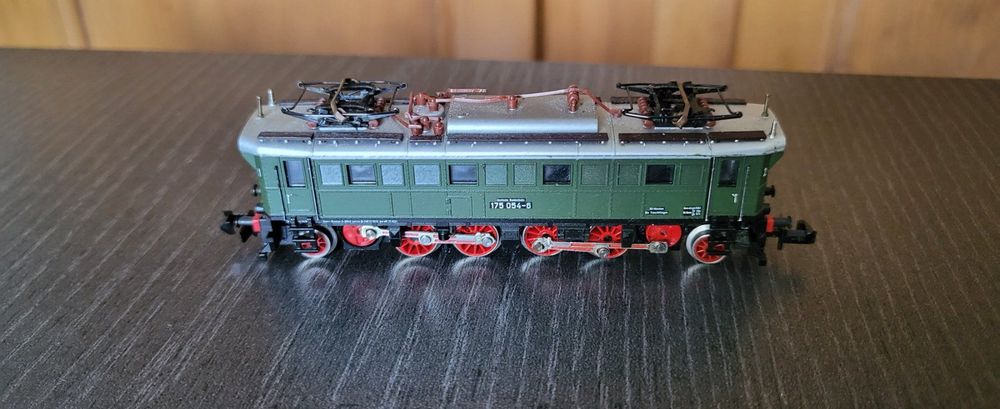 Minitrix N 2974 DB BR E 175 054-6 mit rote Räder (Gebraucht) in für CHF ...
