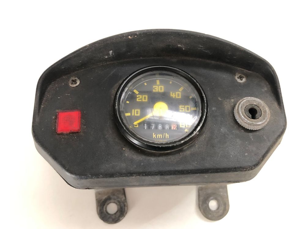 Cockpit Pony Puch KTM mit VDO Tacho (Defekt) in Steffisburg für CHF 35 ...