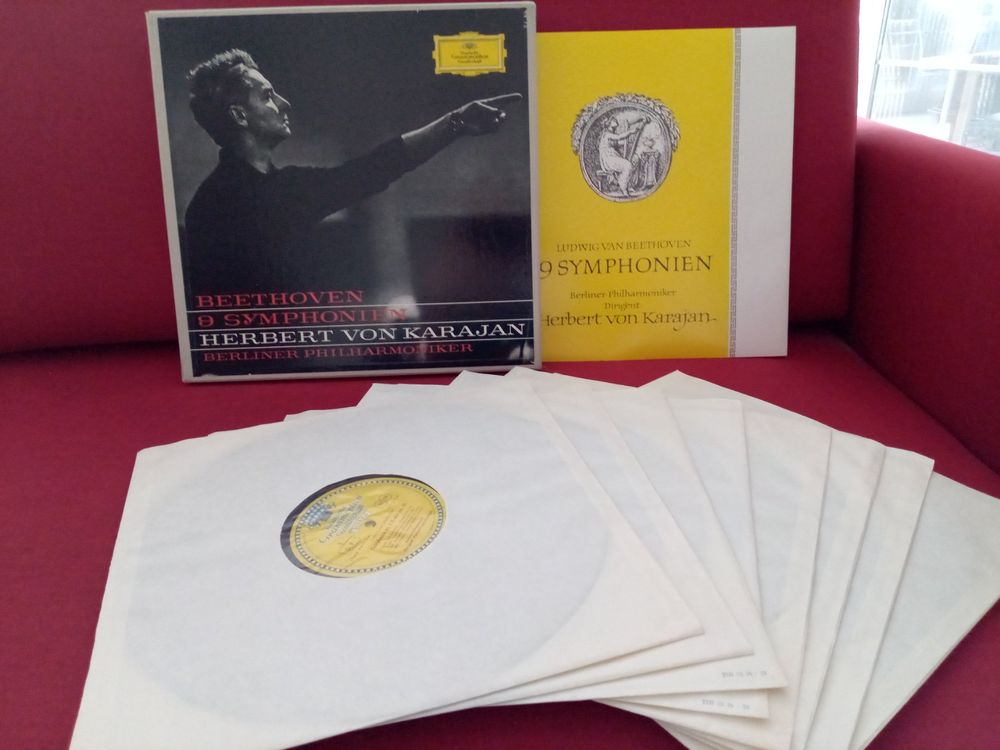 BEETHOVEN: Die 9 Symphonien; KARAJAN; 8LP-Box DGG tulips, NM (Gebraucht) in Möriken AG für CHF 7 ...