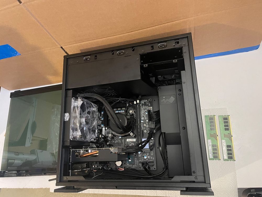 Medion Erazer Gaming Desktop i5 MT39 /16 GB Ram (Defekt) in für CHF 276 ...