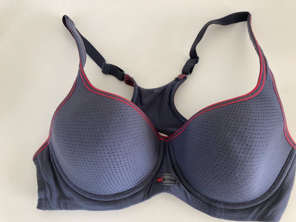 Triumph Sport BH 75C grau/rot (Gebraucht) in Zuchwil für CHF 10 – mit Lieferung auf Ricardo kaufen