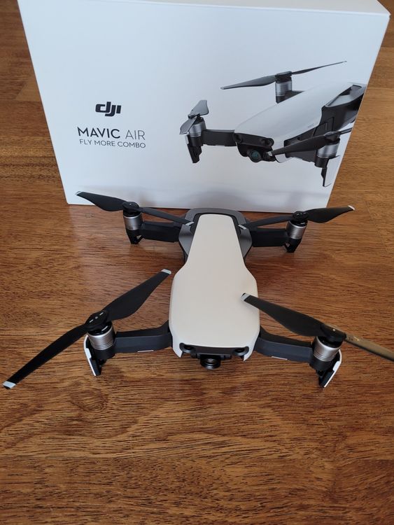 DJI Mavic Air Fly More Bundle Arctic White (mit einem Akku) (Gebraucht ...