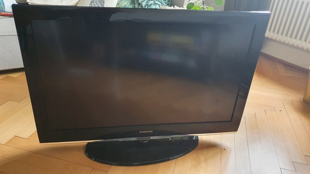 Samsung Fernseher | Kaufen auf Ricardo