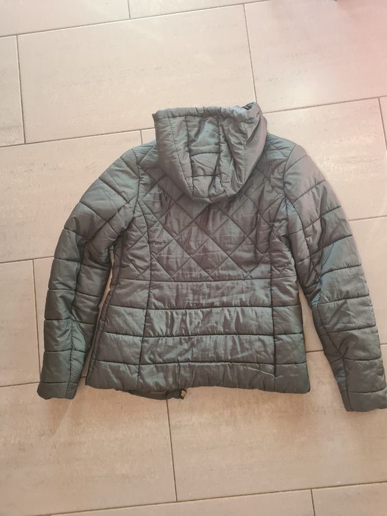Jacke Gr. M (Gebraucht) in Mörschwil für CHF 6.9 – mit Lieferung auf Ricardo kaufen