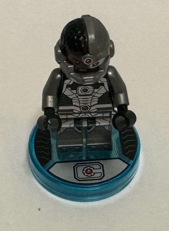 LEGO® Dimensions Super Heroes Cyborg Minifigur sh155 + Stand (Gebraucht ...
