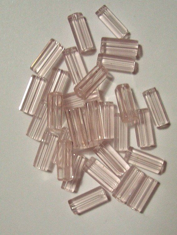 Glasperlen Rosa 6x10 mm (Neu und originalverpackt) in Gunzwil für CHF 1.5 – mit Lieferung auf ...
