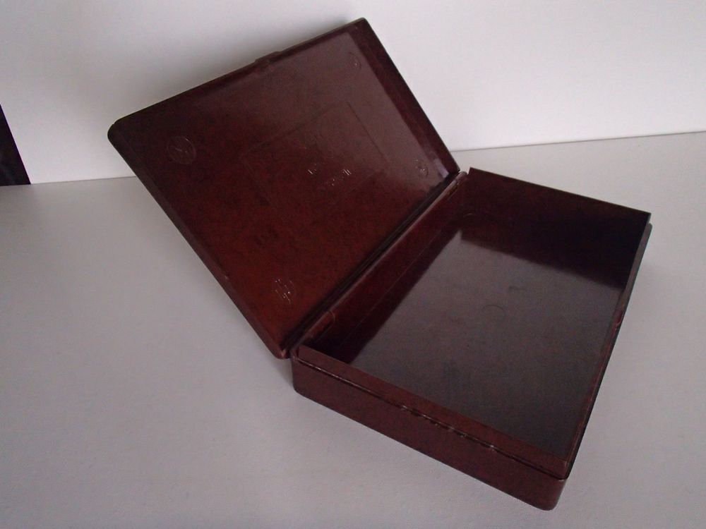 Vintage Bakelit Schachtel (Gebraucht) in Schöfflisdorf für CHF 33 – mit ...