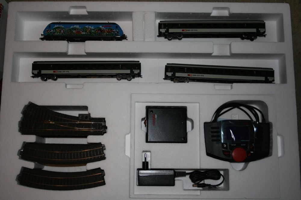 Märklin 29512 Re 460 + 3 Personenwagen (Gebraucht) in Binz für CHF 220 ...