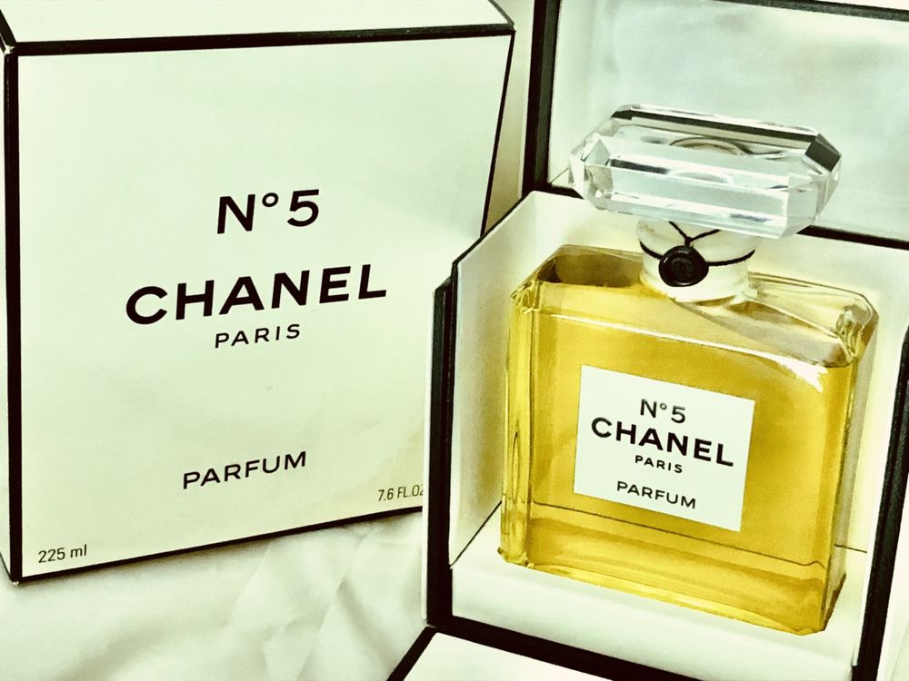 Chanel N°5 PARFUM GRAND EXTRAIT 225 ml NP: 2700.- (Neu und ...