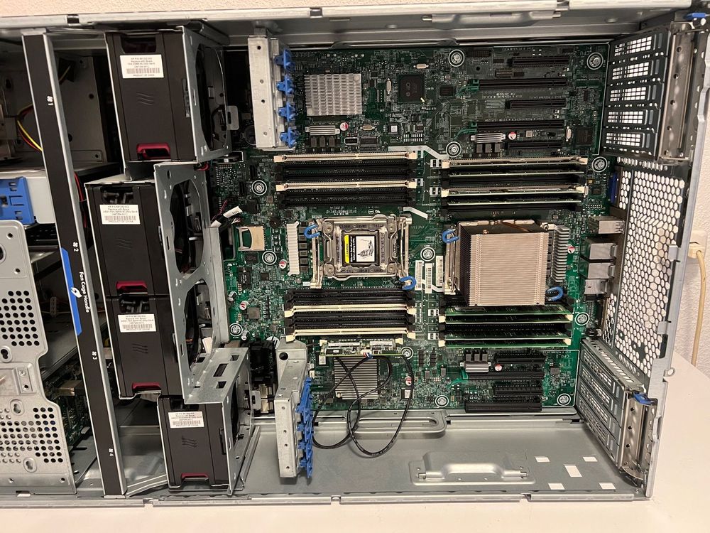 HP ProLiant ML350 Gen8 (Gebraucht) in Villmergen für CHF 119 – nur ...