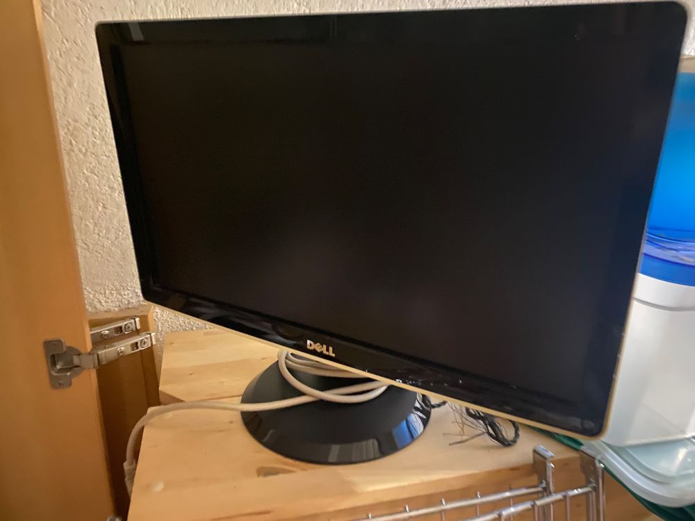 Dell 24" LED TFT Monitor, ST2420L, HDMI | Kaufen auf Ricardo