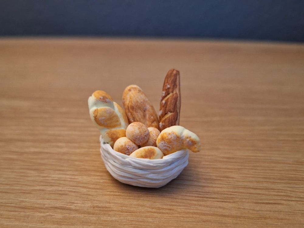 Brotkorb, Alles Handmade, Korb und Brot (Neu (gemäss Beschreibung)) in ...