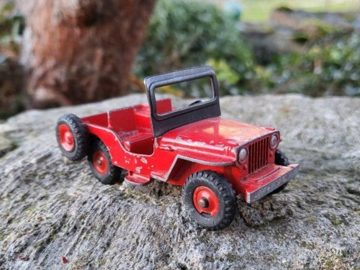 Modellauto Vintage Dinky Toys Meccano LTD Jeep rot | Kaufen auf Ricardo