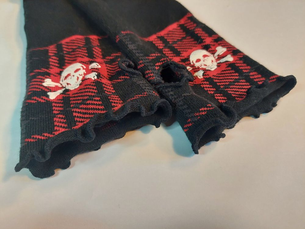 Manchettes noires à têtes de mort Hot Topic goth punk | Kaufen auf Ricardo