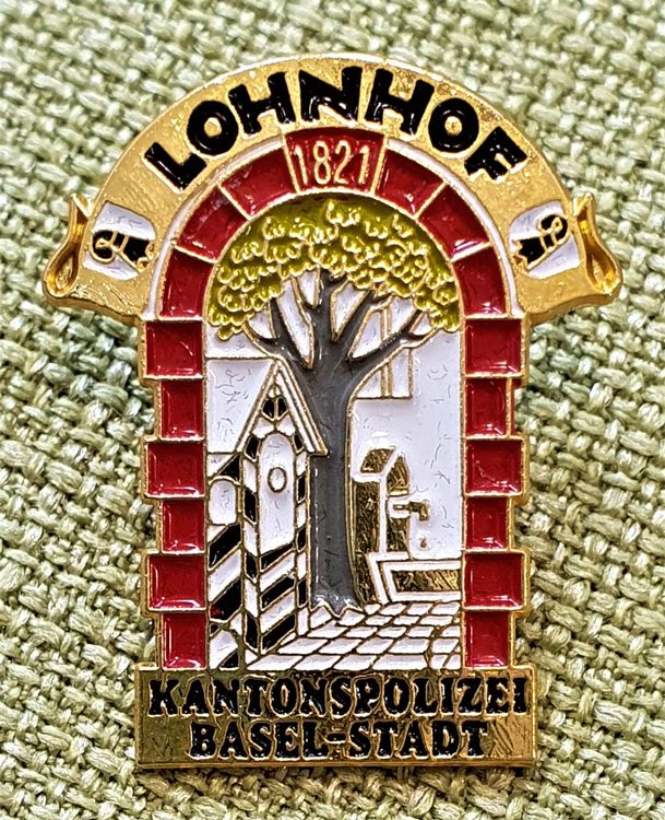 P234 - Pin Polizei Strafanstalt Lohnhof Basel (Gebraucht) in Reinach BL für CHF 2 – mit ...