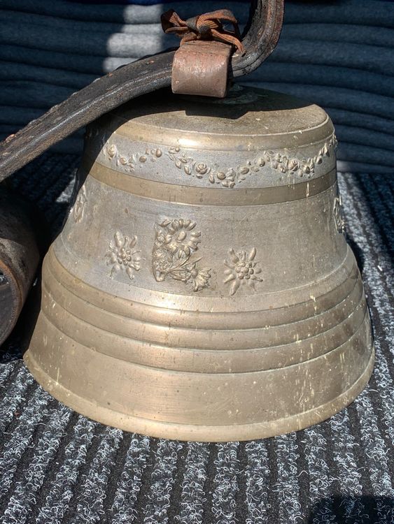 Cloche obertino suisse la sarraz souvenir de la paix 1919 | Kaufen auf Ricardo