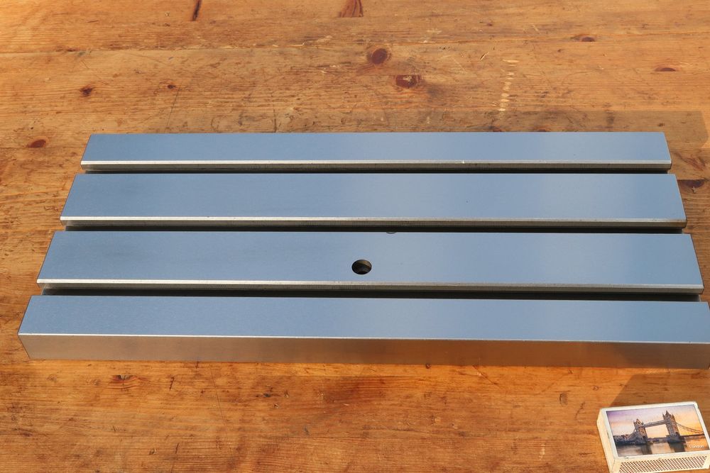 Schaublin 12 Frästisch 450 x 200 mm , Ref 12-38 (Gebraucht) in Biel ...