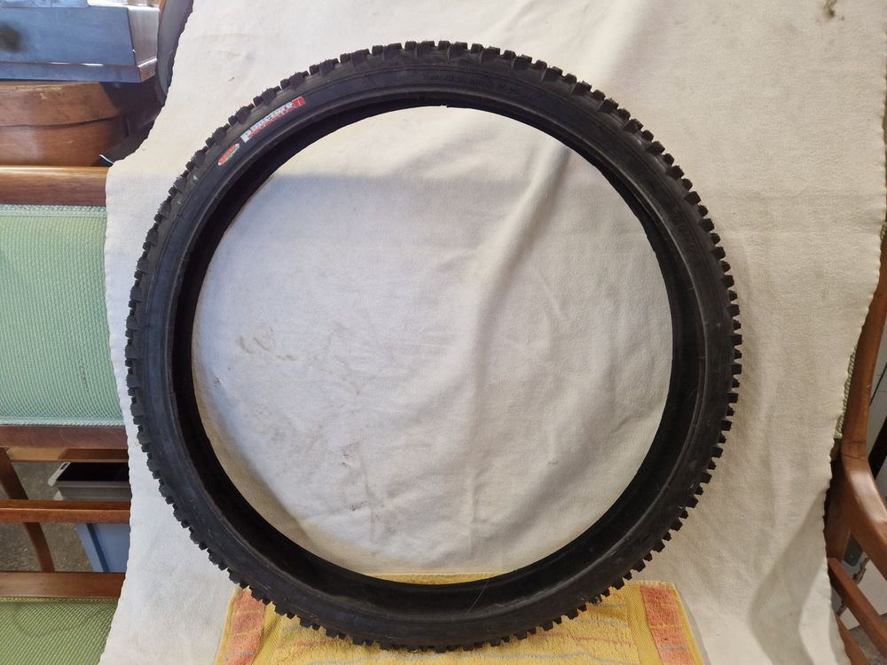 Reifen Mofa / Velo 26 X 2.1 Puncture Rotention neu (Neu (gemäss ...