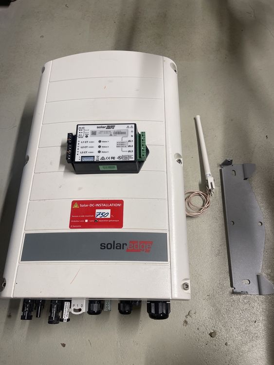 Onduleur SolarEdge 8kW avec son Smart Meter (Gebraucht) in Seigneux für CHF 345 – nur Abholung ...