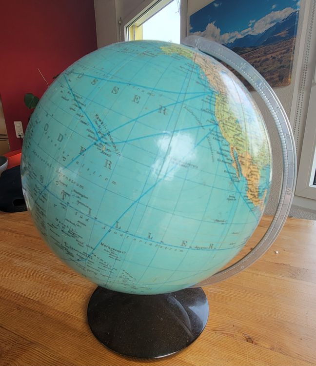 Globus (Gebraucht) in Zürich für CHF 7 – mit Lieferung auf Ricardo kaufen
