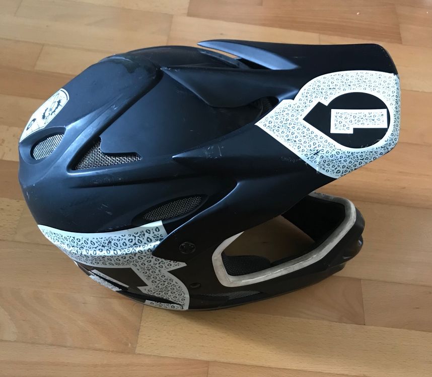 Velo Helm Sixsixone (Gebraucht) in Segnas für CHF 5 – mit Lieferung auf ...