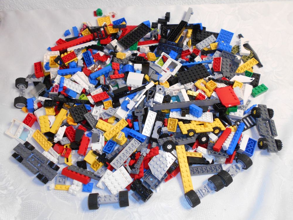 1 Kilo Lego Teile ( Set 697 ) (Gebraucht) in Niederuzwil für CHF 22 ...