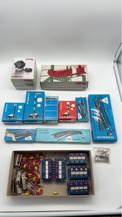 Märklin H0 SET (Gebraucht) in Zwingen für CHF 70 – mit Lieferung auf Ricardo kaufen