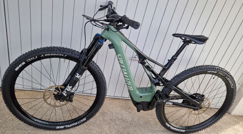 700wh Spezialized Turbo Levo Expert CarbonS3 Frisch ab servi (Gebraucht ...