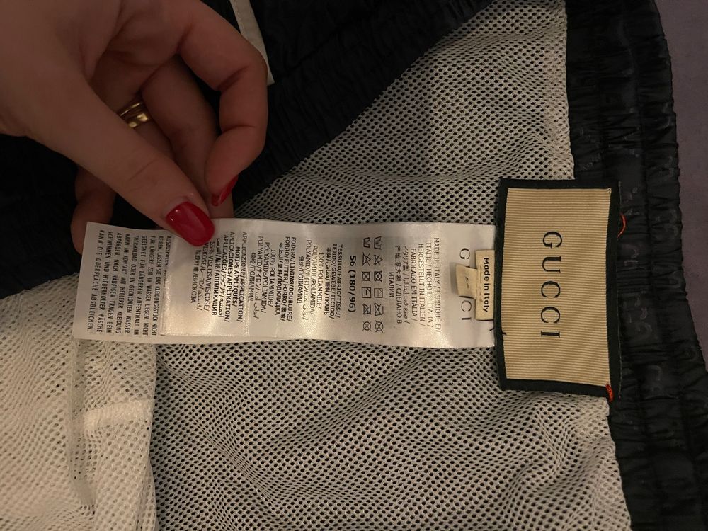 Gucci Badeshorts aus Nylon mit Biene (Gebraucht) in Lausen für CHF 300 ...