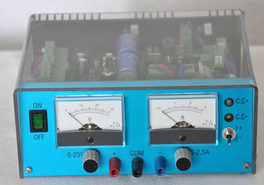 Alimentation 0-25V 0-2,5A Netzteil Transformateur (Gebraucht) in ...