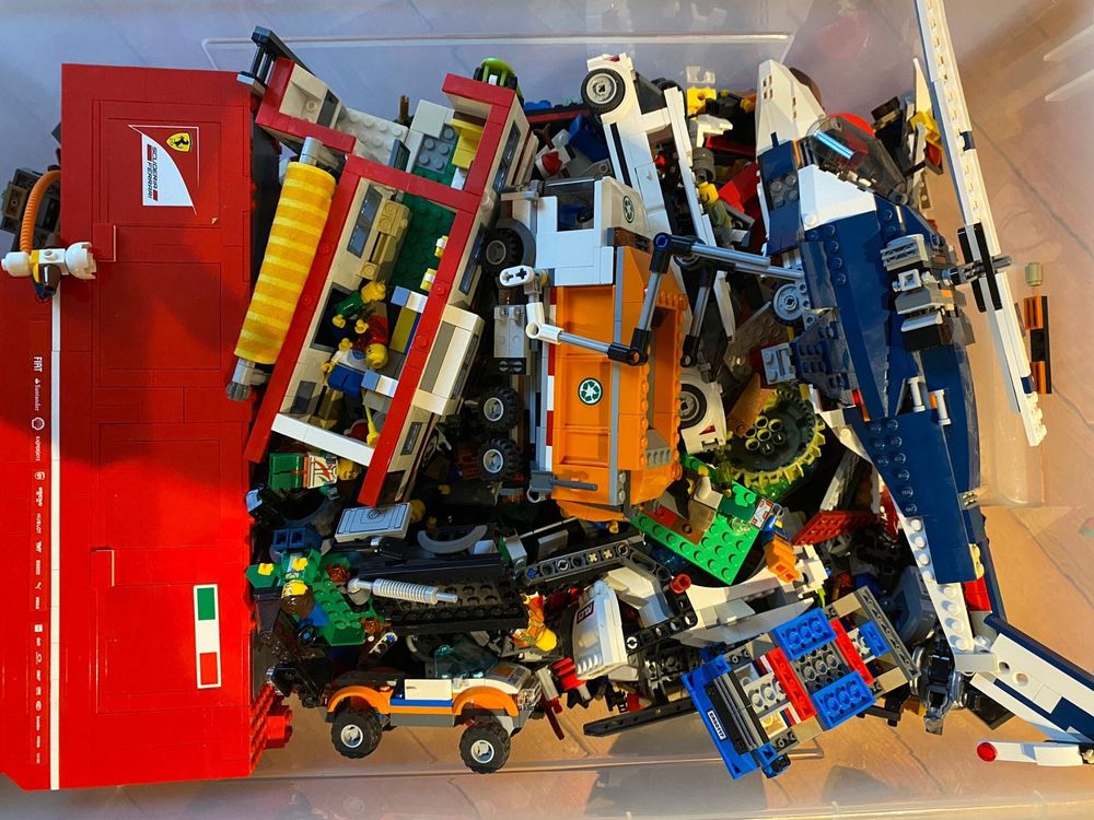 Über 10kg Lego unsortiert mit Figuren ab CHF 1.- (Gebraucht) in Schlatt ...