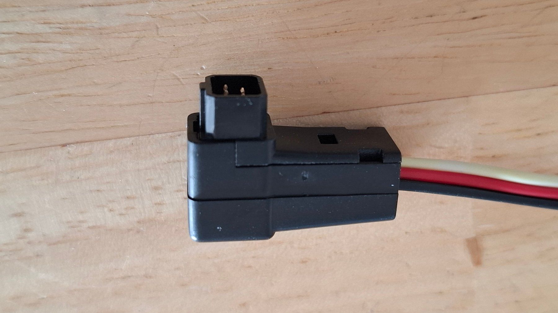 Futaba 6-pol Stecker für Lehrer-Schüler oder Flugsimulatoren (Neu und ...
