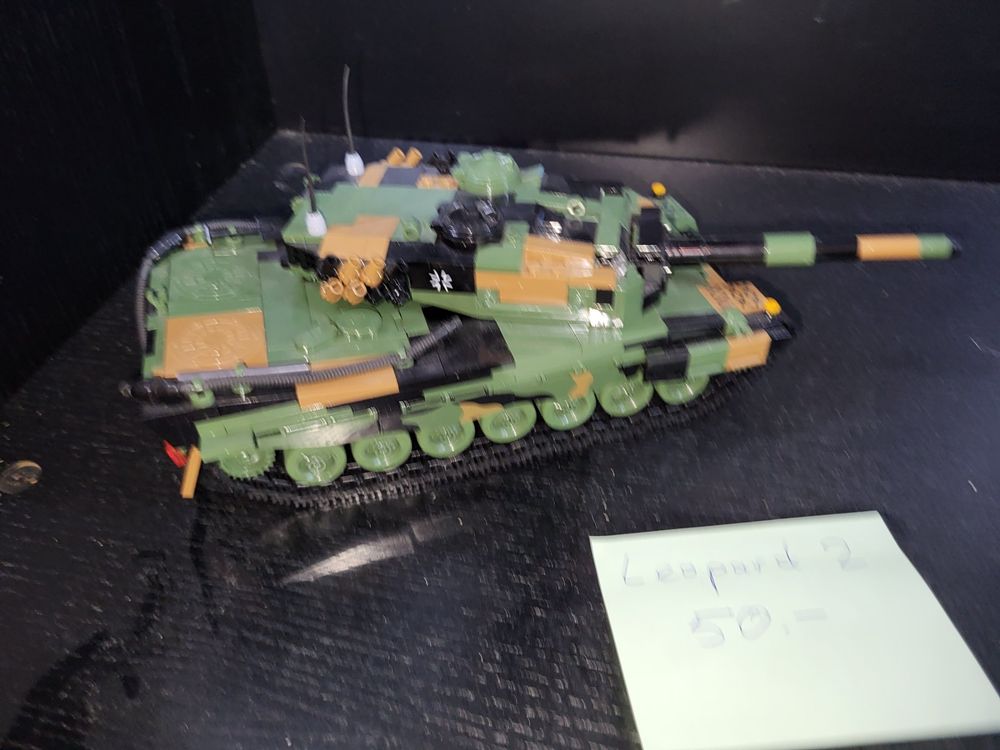Leopard Panzer ähnglich wie Lego (Gebraucht) in für CHF 25 – mit ...
