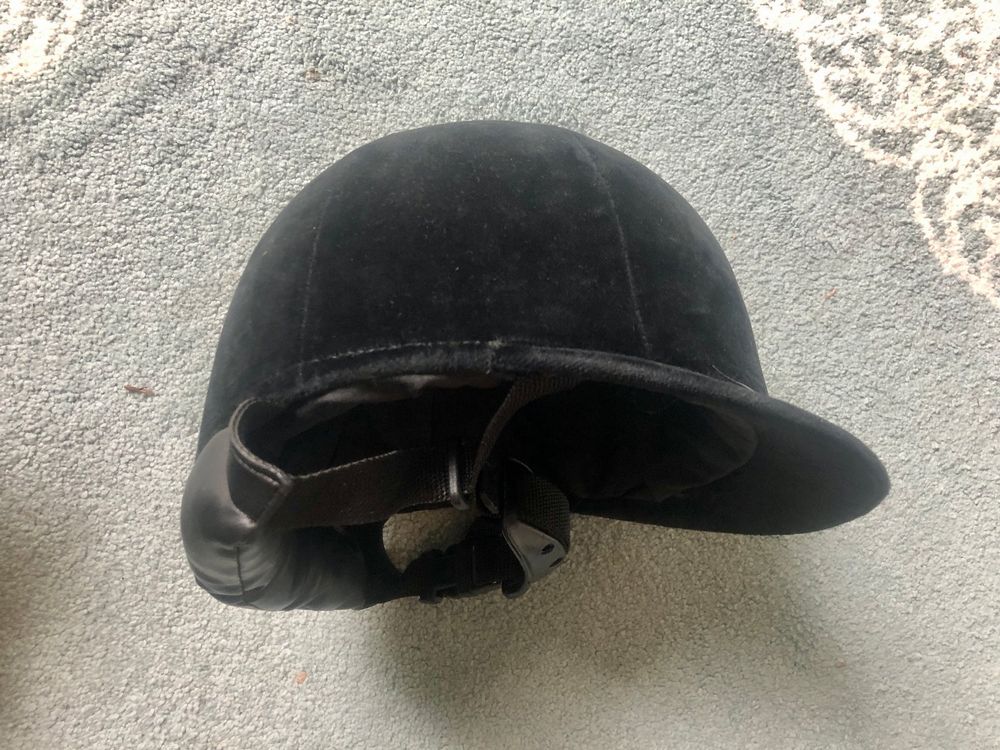 Reithelm Choplin Gr. 57 mit Kinnschutz & Polster unfallfrei | Kaufen ...