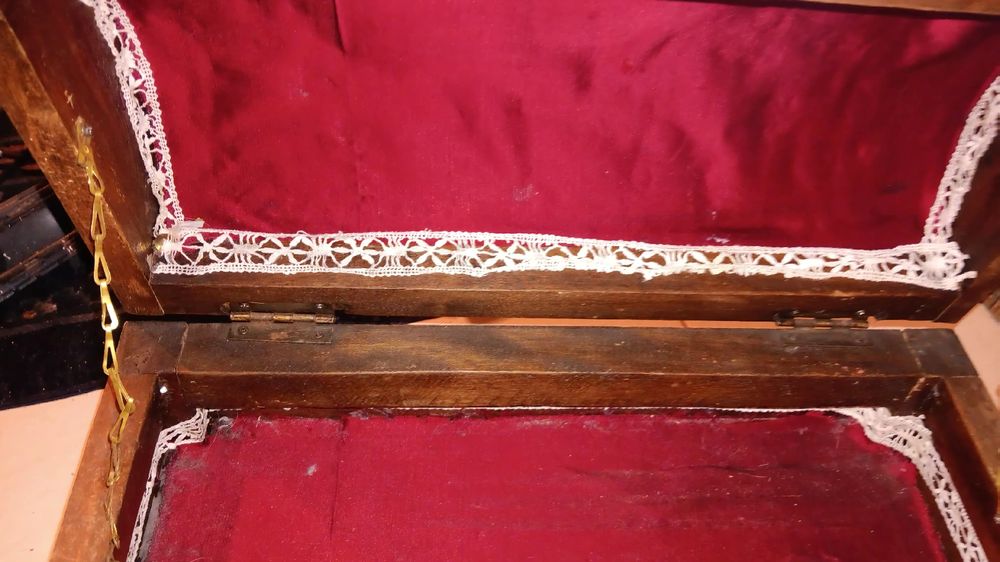 Elegante panca contenitore in legno coperchio vimini vintage (Usato) a ...