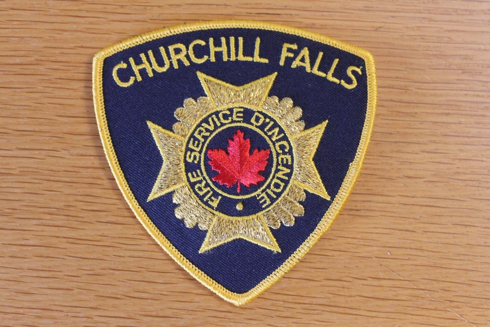 Churchill Falls Fire Service Badge Canadian Firefighters (Gebraucht) in ...