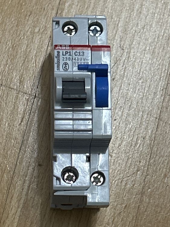 1x Disjoncteur ABB LP1-C13 (D'occasion) à zürich pour CHF 7 – avec livraison | Acheter sur Ricardo