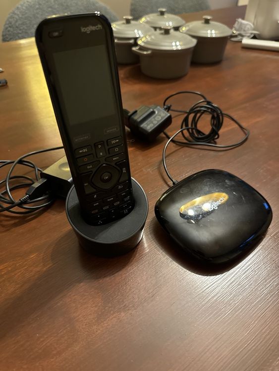 Logitech Harmony Elite mit Hub (Gebraucht) in Flurlingen für CHF 80 ...