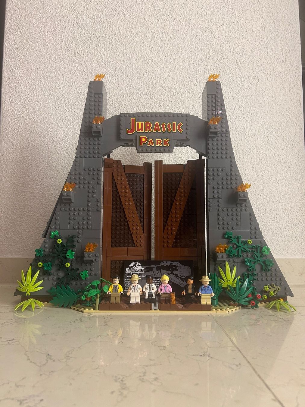 LEGO 75936 Jurassic Park: T. Rex' Verwüstung - gebraucht (Gebraucht) in ...