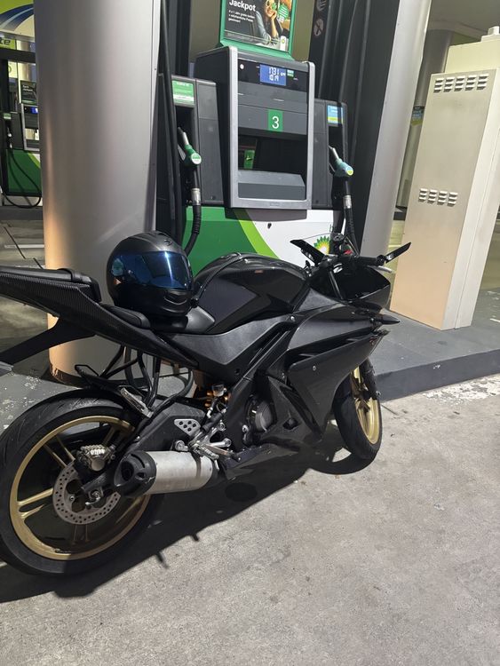 Yamaha YZF R-125 (Carbon Look) (Gebraucht) in Thalheim für CHF 4600 ...
