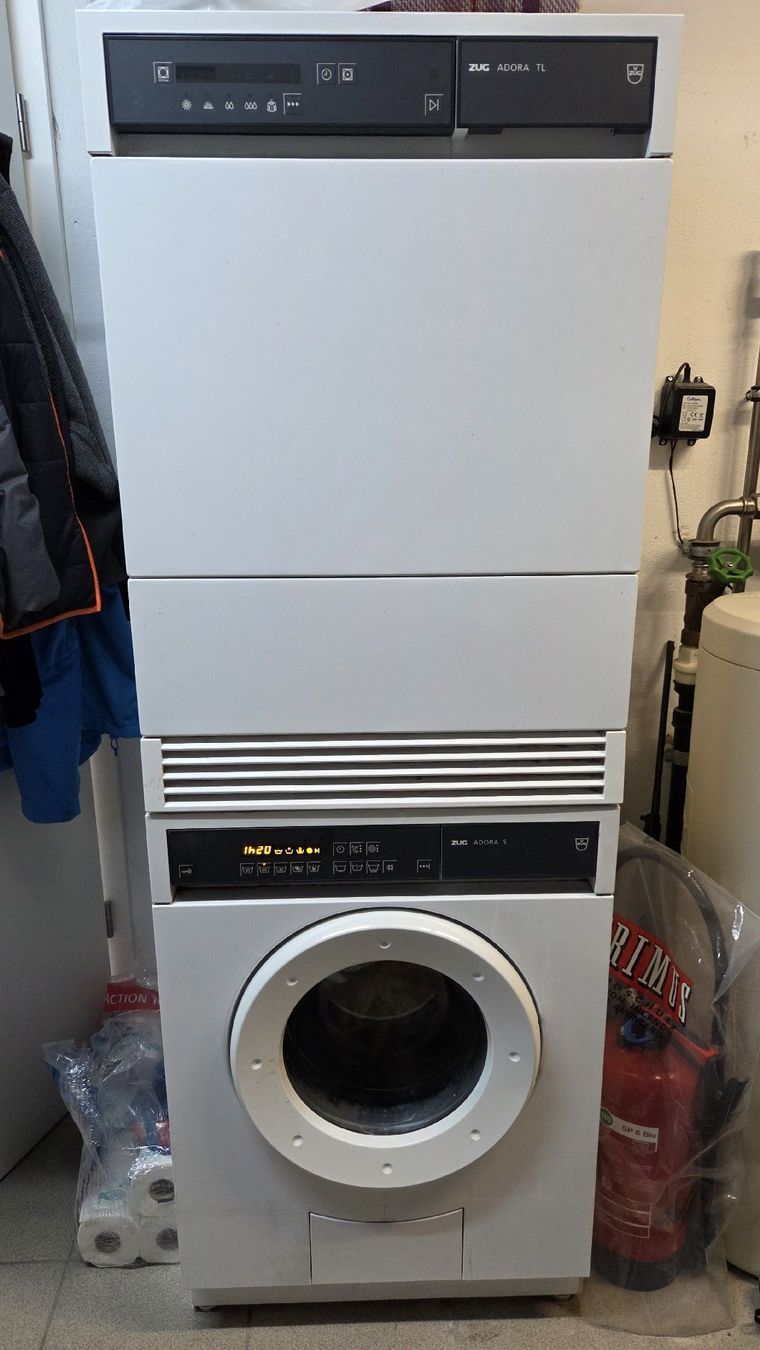 Lave-linge et sèche-linge ZUG Adora (D'occasion) à Les Reussilles pour ...