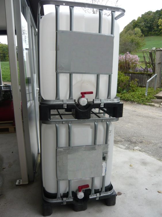 Une citerne / container à eau de 700 litres (Gebraucht) in Russy für ...