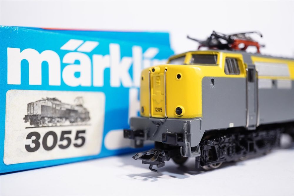 8∂ Märklin 3055 NS E-Lok 1205 graugelb (Gebraucht) in Uetendorf für CHF ...